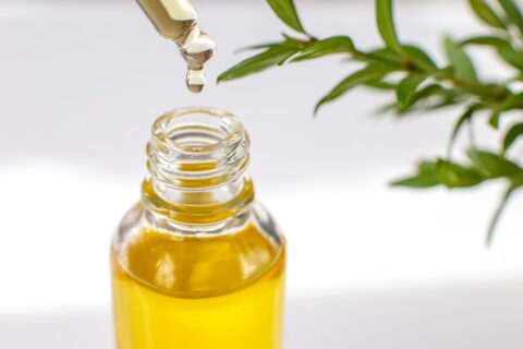 How to Use Tea Tree Oil for Gum Infection?
